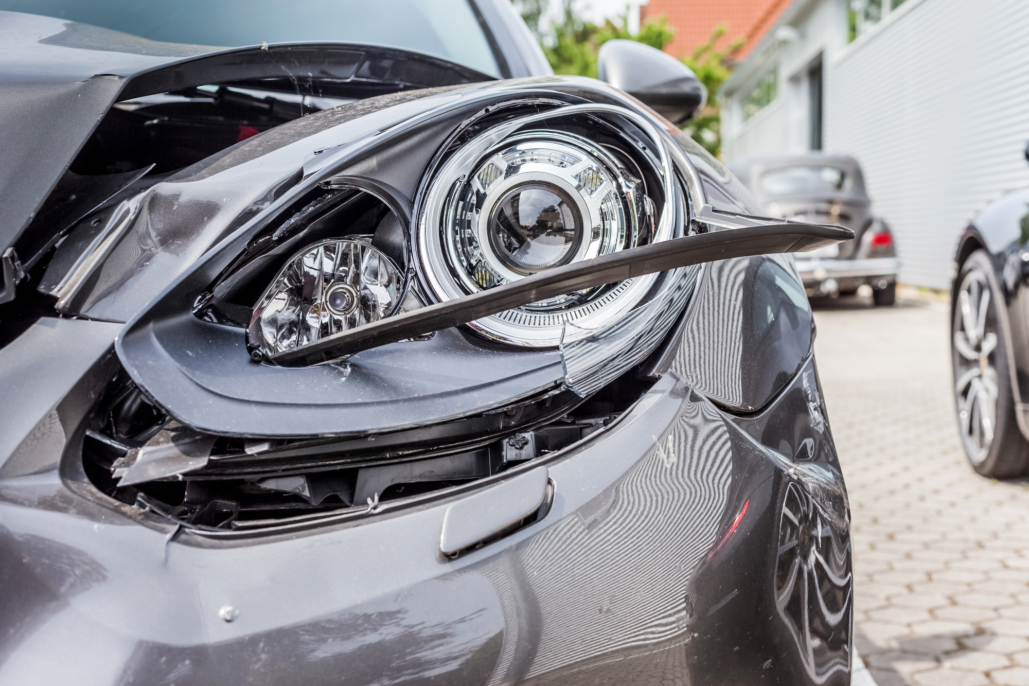 What to Expect When Going to an Auto Body Shop After a Car Accident